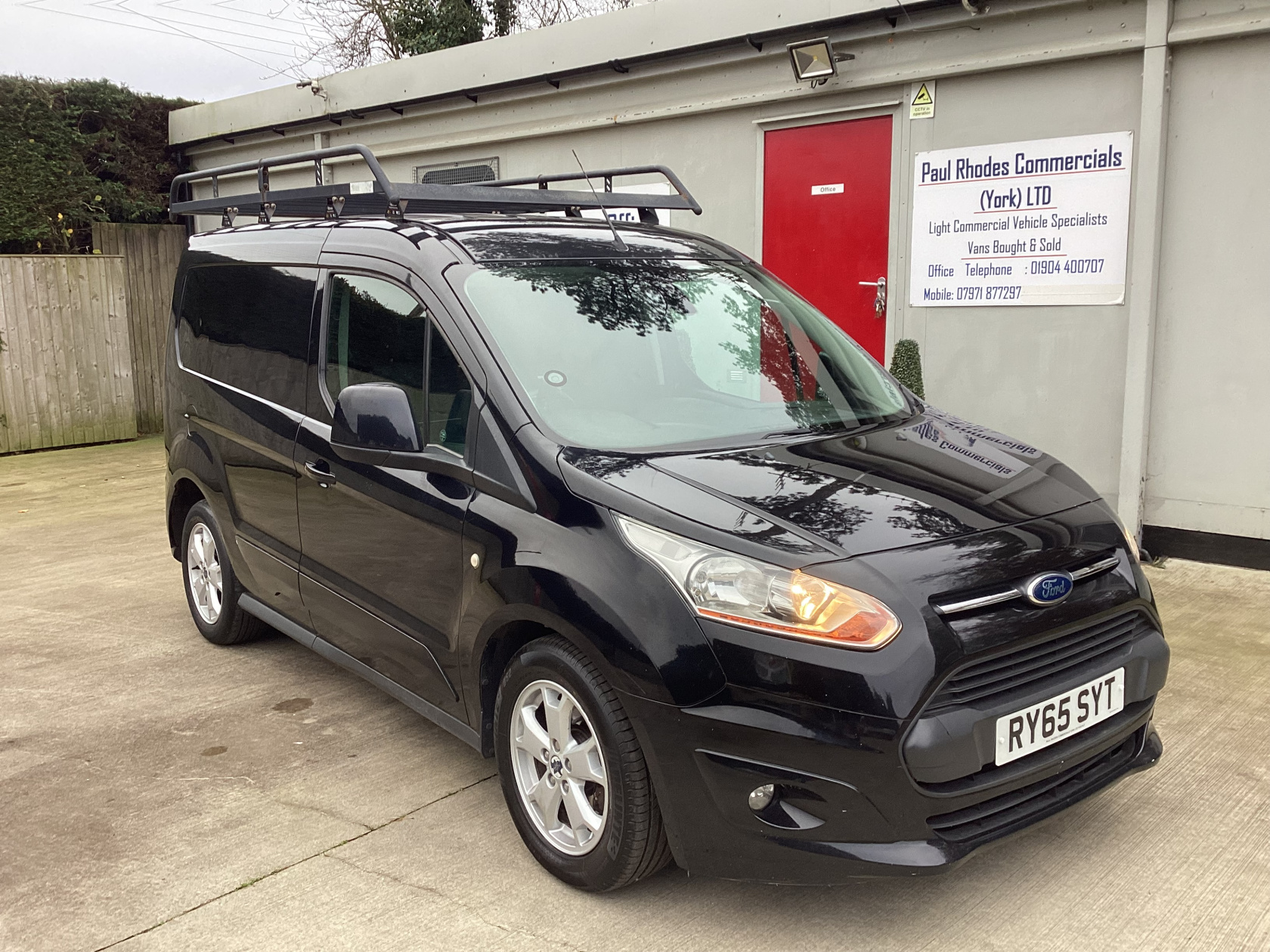*2015* FORD TRANSIT CONNECT 200 LIMITED - Paul Rhodes Commercials